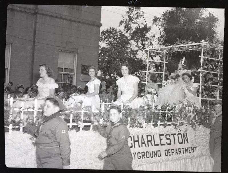 Parade Float with Decorative Trellises - Lowcountry Digital Library ...